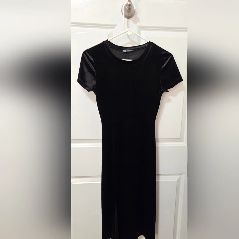 Zara | Dresses | Zara Black Velvet Dress | Poshmark